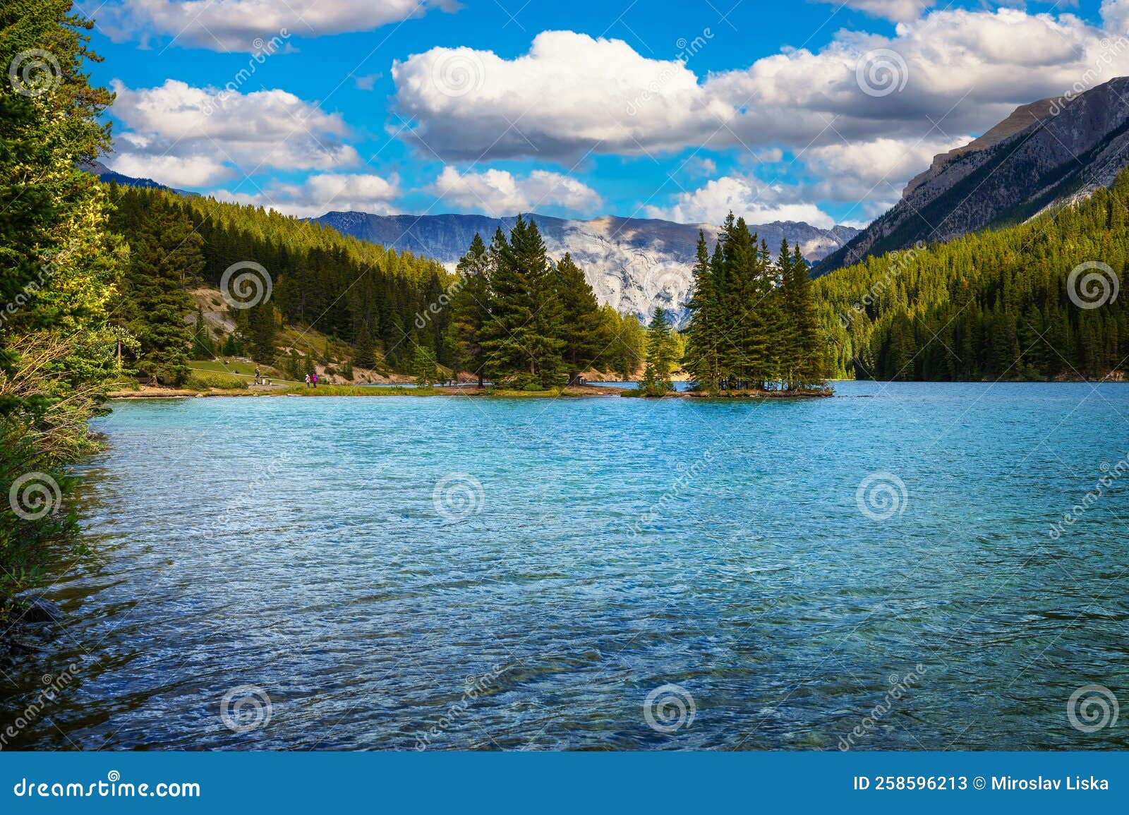 Two Jack Lake in Banff National Park, Canada Stock Image - Image of ...