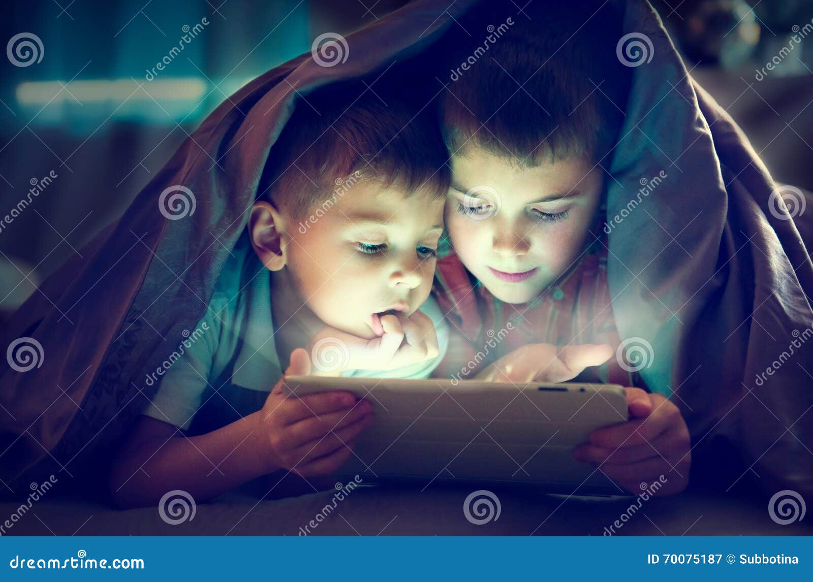 6,646 Kids Using Tablet Stock Photos - Free & Royalty-Free Stock Photos ...