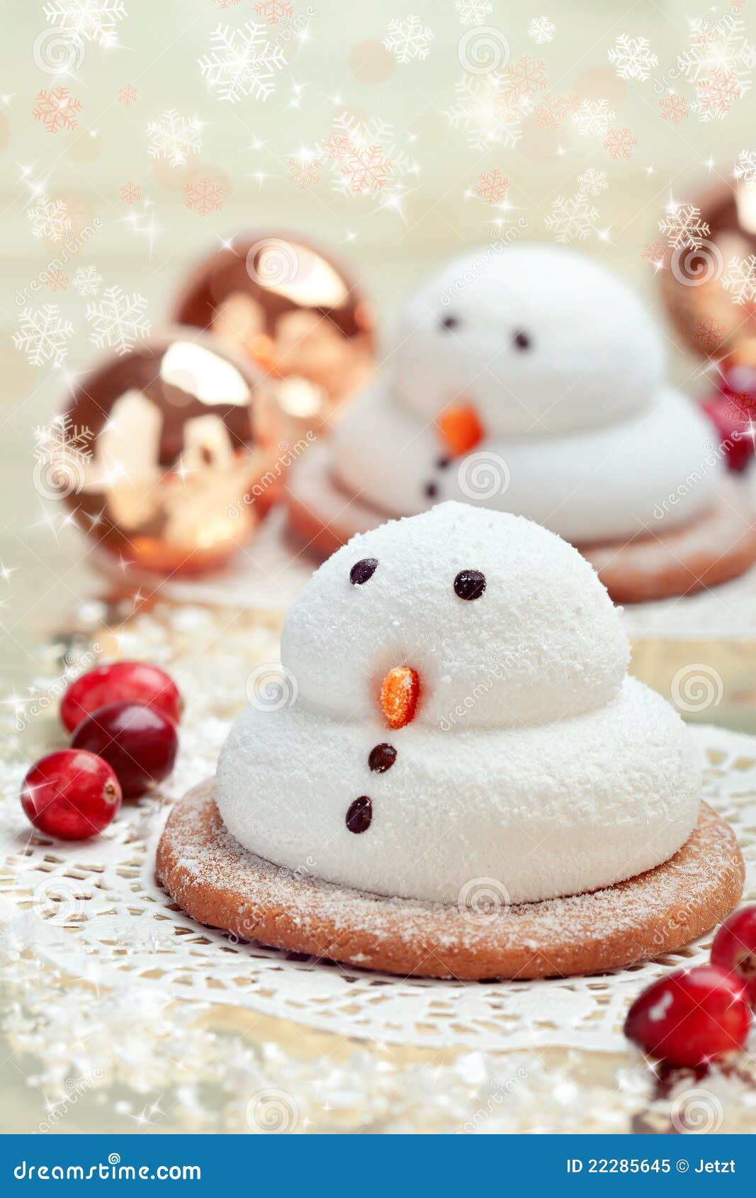Two Marshmallow Snowmen Biscuits Stock Image - Image of bokeh, green ...