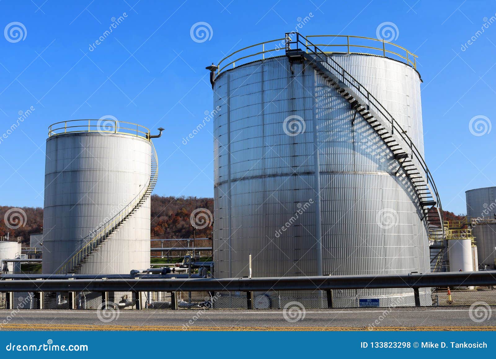 5,345 Storage Tanks Chemical Plant Stock Photos - Free & Royalty-Free ...