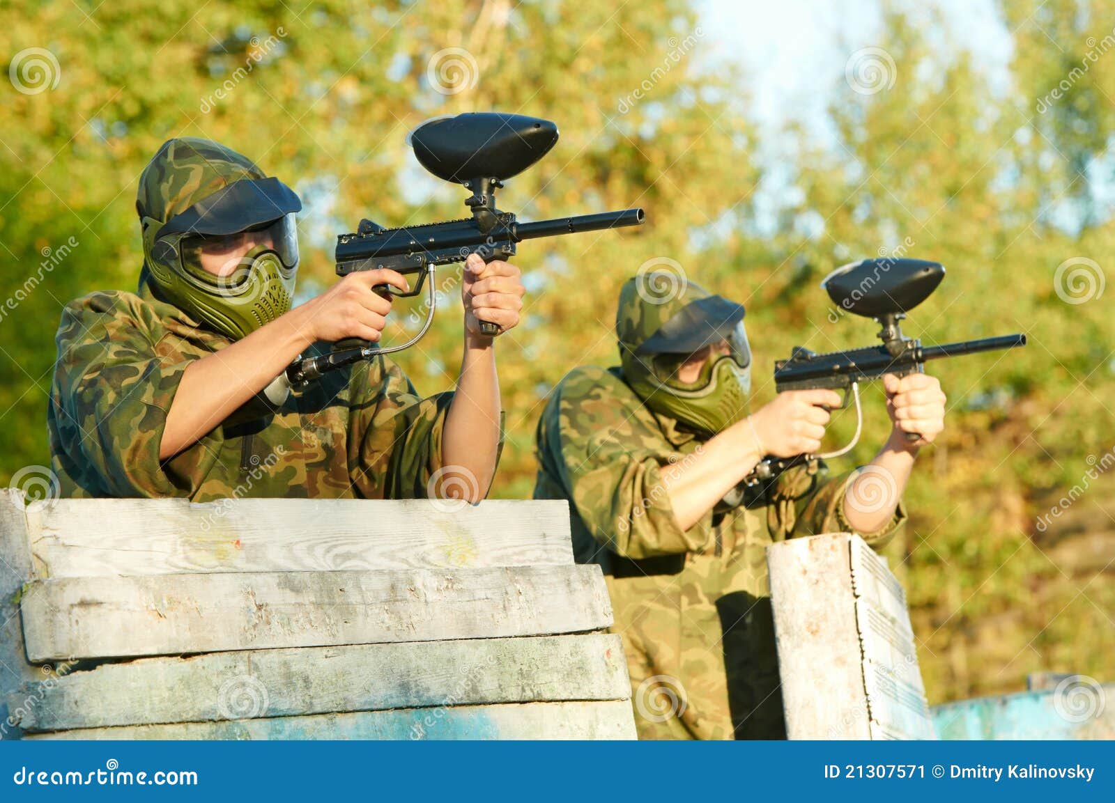 Two paintball players stock image. Image of attack, recreation - 21307571
