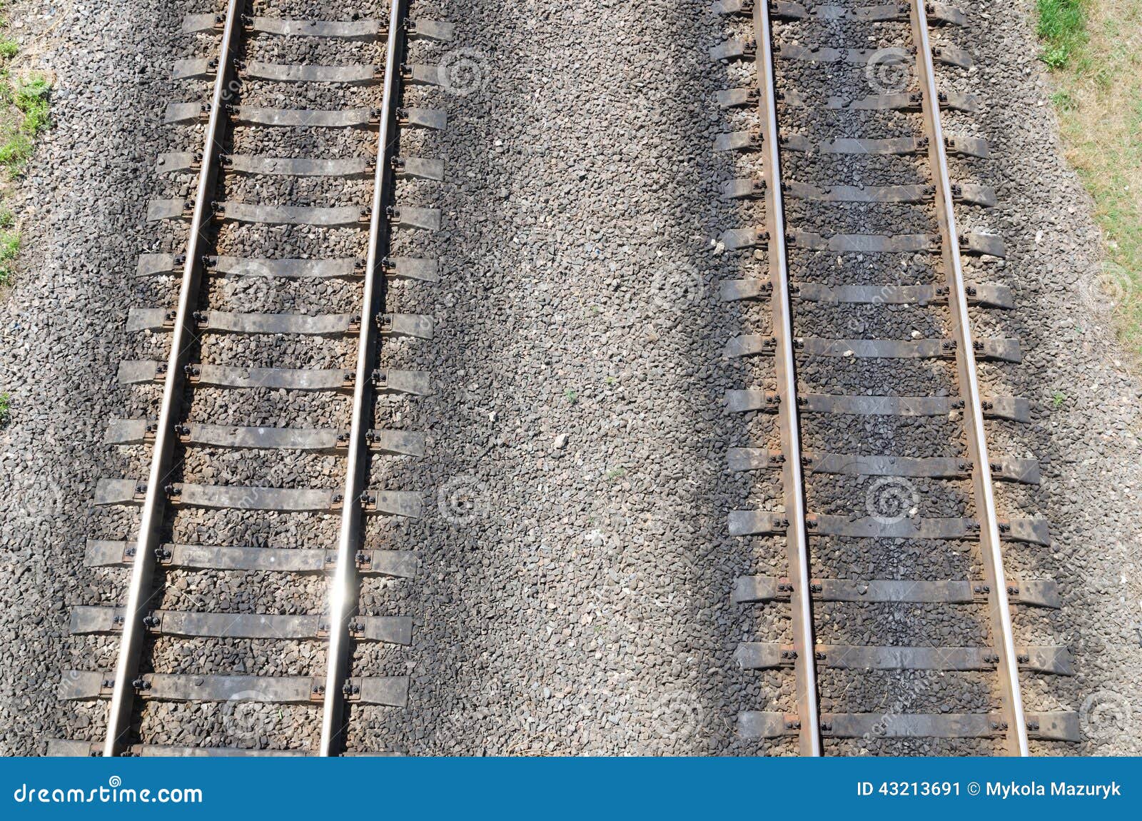 Two parallel railroads stock image. Image of horizon - 43213691