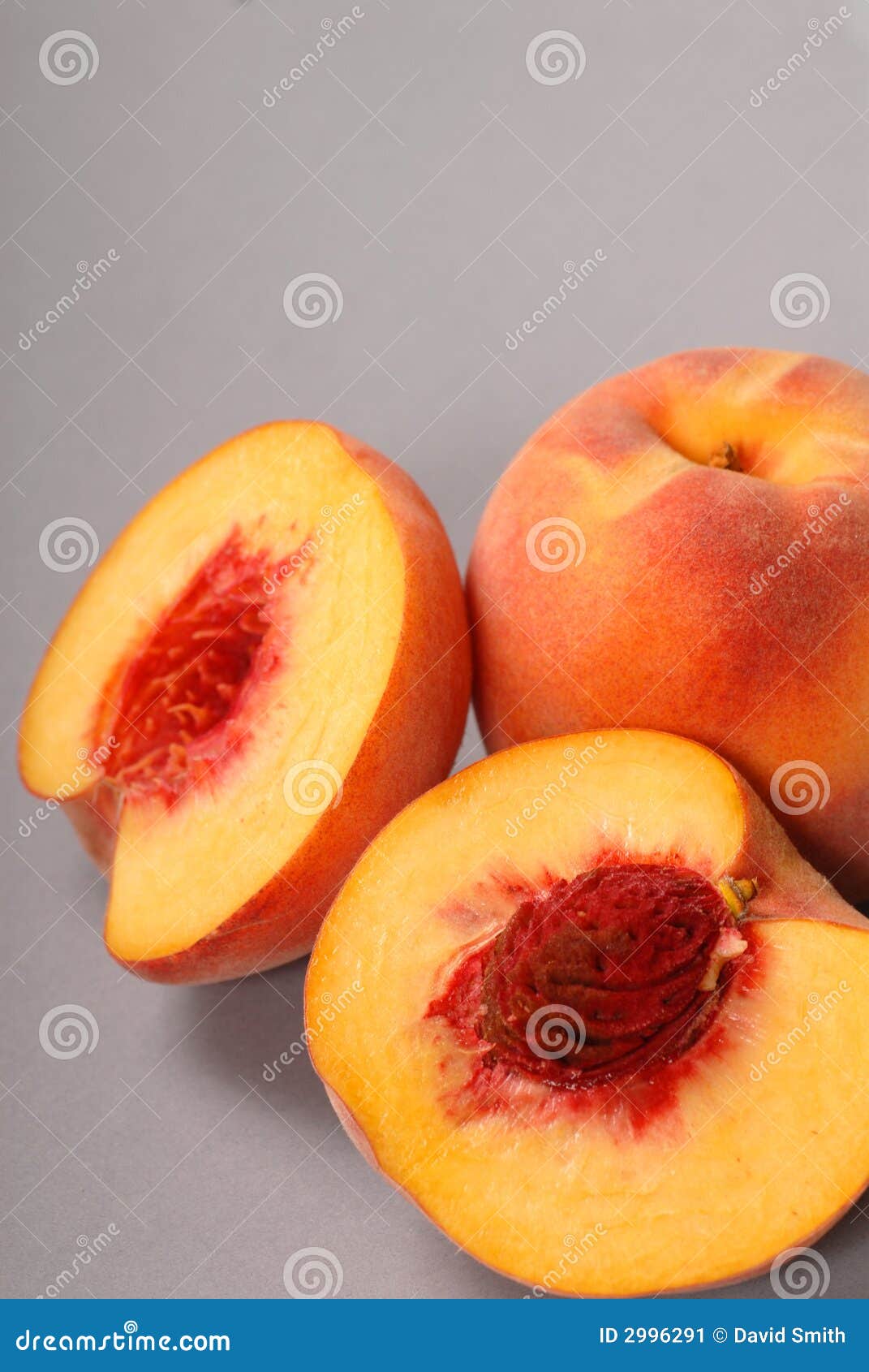Two Peaches, One Cut in Half Stock Image - Image of peaches, diet: 2996291