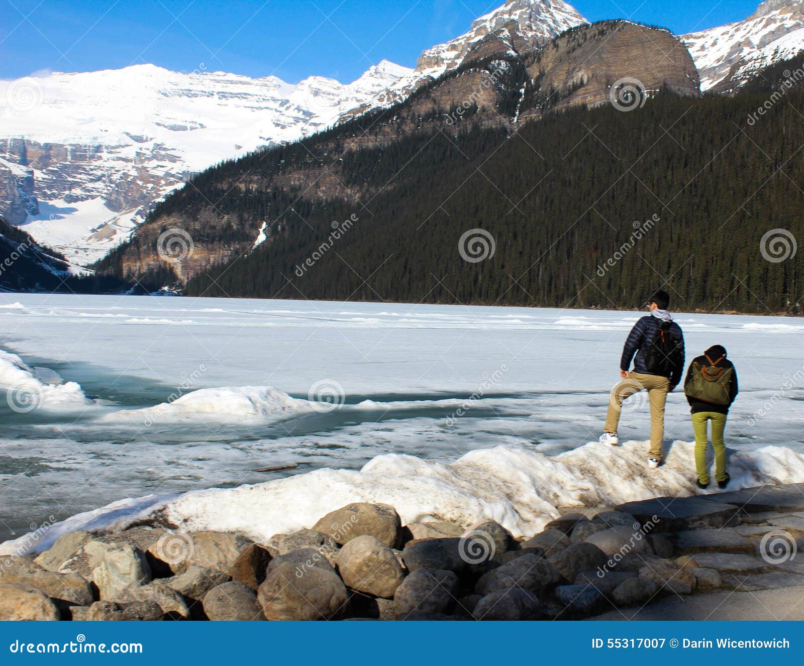 Two People Viewing Lake Louise and Mountains Editorial Photography ...