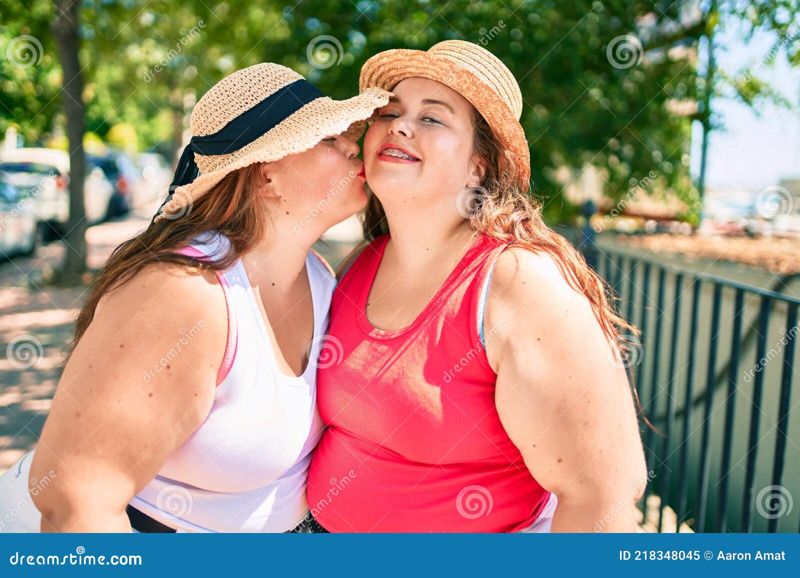 Fat People Kissing