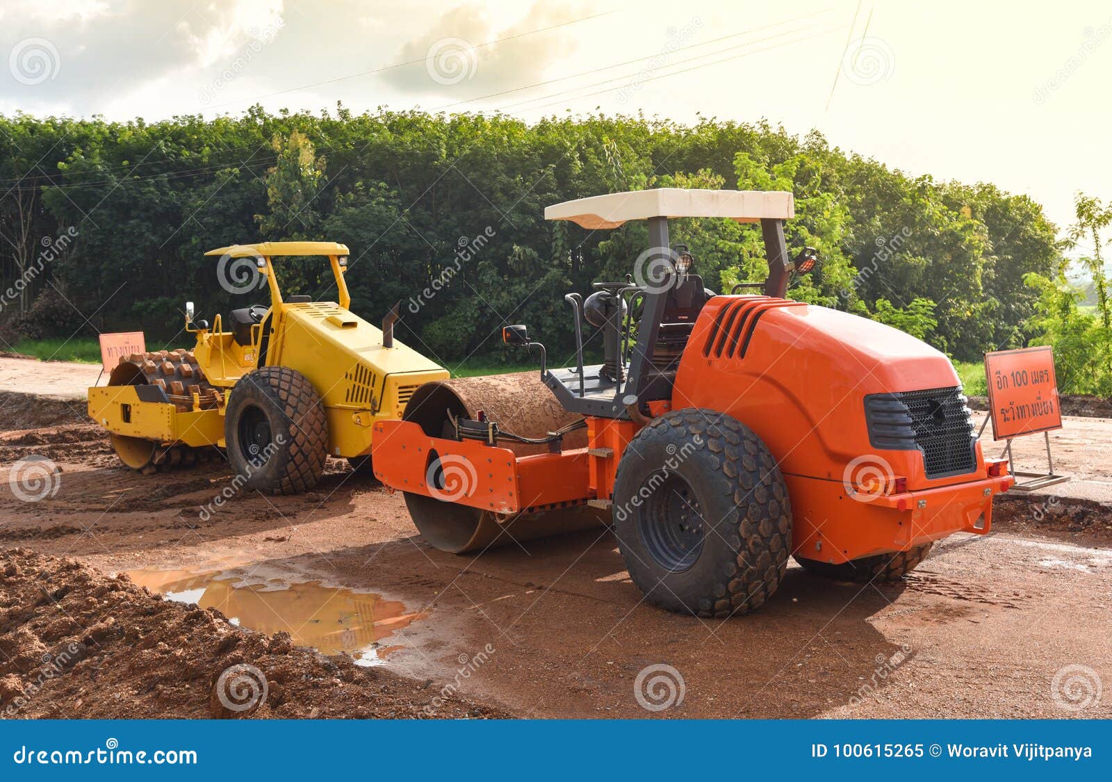 Road roller stock image. Image of commercial, avenue - 100615265