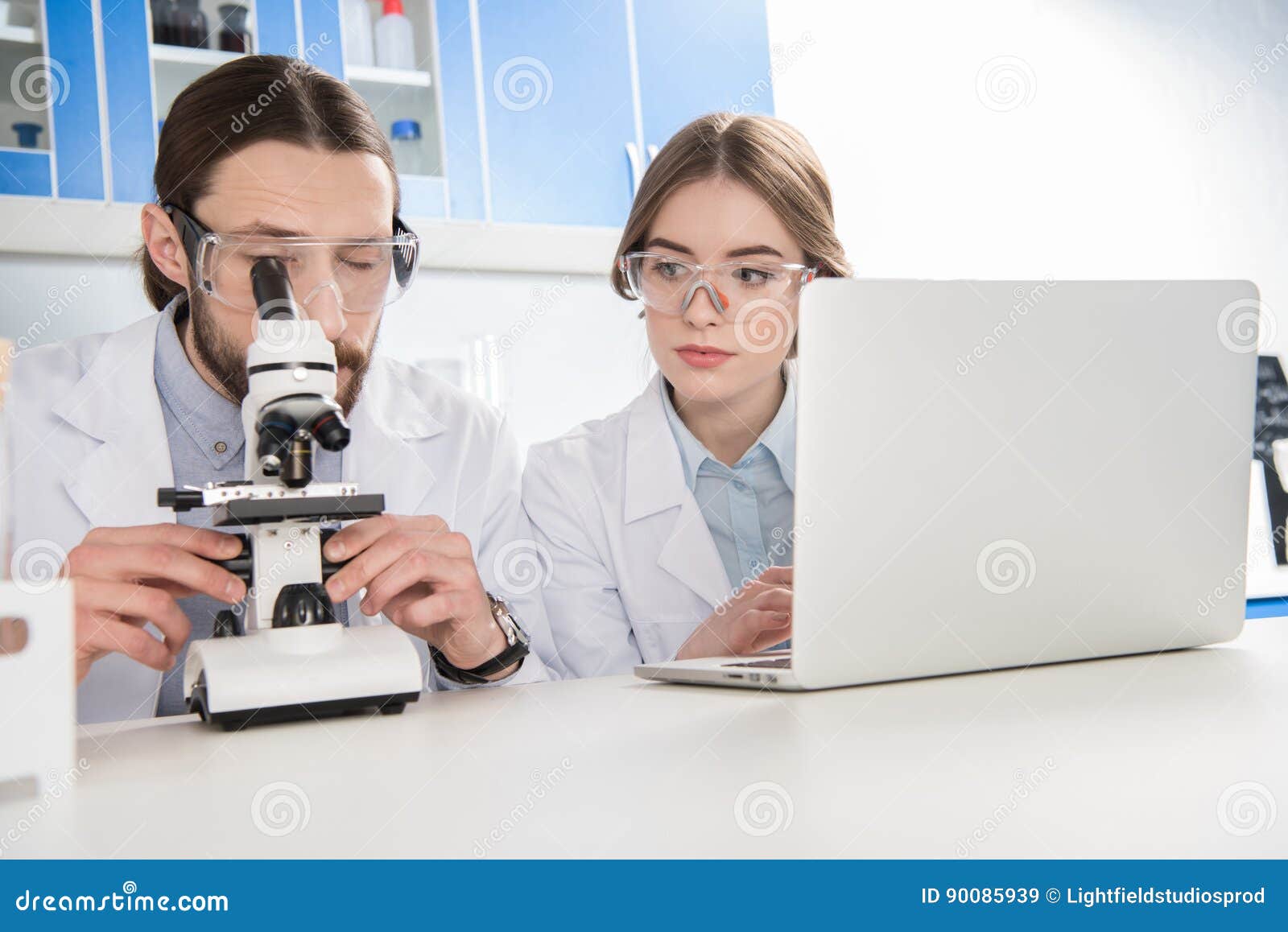 Two scientists working stock image. Image of analysis - 90085939