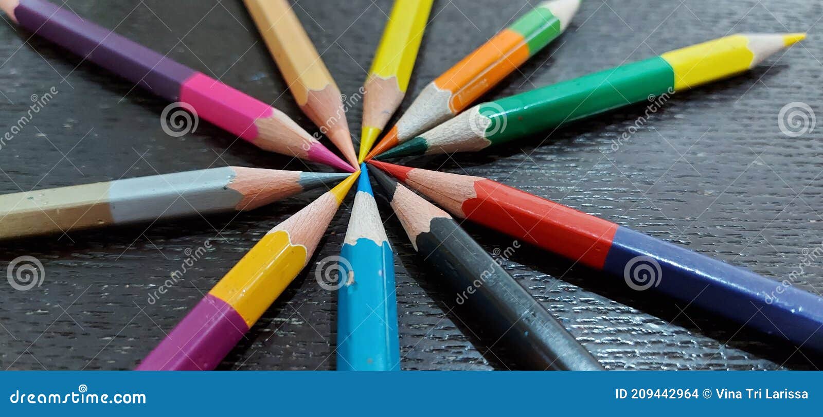 Two Side Colored Pencil in Circle Shape Stock Photo - Image of colored ...