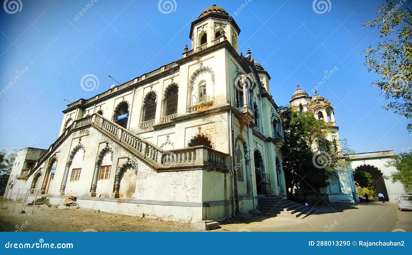 Two Side View of Heritage College Stock Photo - Image of side, heritage ...