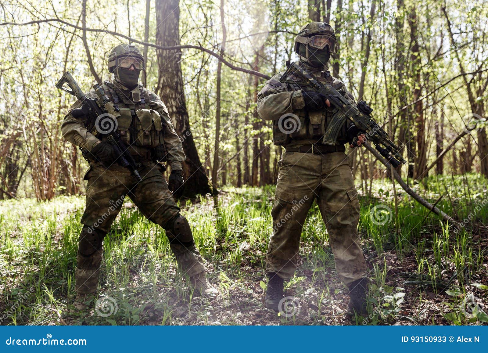 Two Soldiers with Machine Guns Stock Image - Image of operation, aiming ...