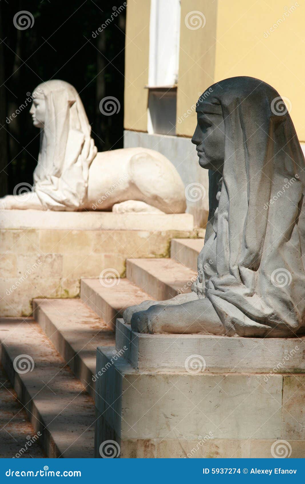 Two statues stock photo. Image of egypt, indigenous, renaissance - 5937274