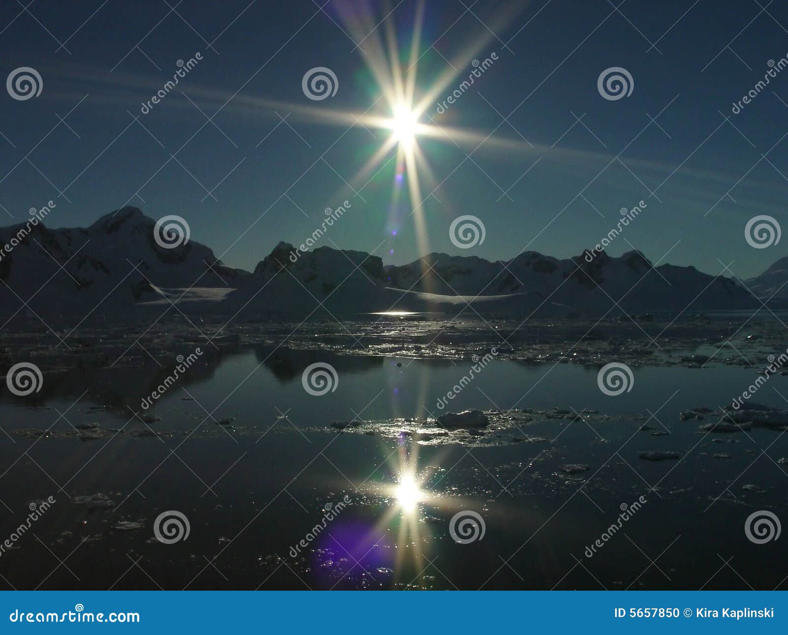 Two suns, Antarctica stock photo. Image of beauty, majestic - 5657850