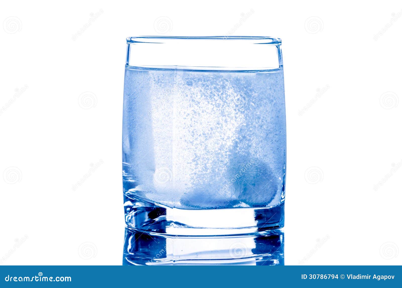 Two Tablet in Glass of Water Stock Photo - Image of fizz, pill: 30786794