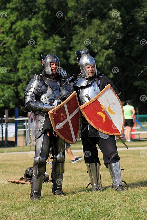 Two Two Armored Knights editorial photo. Image of viewer - 25474536
