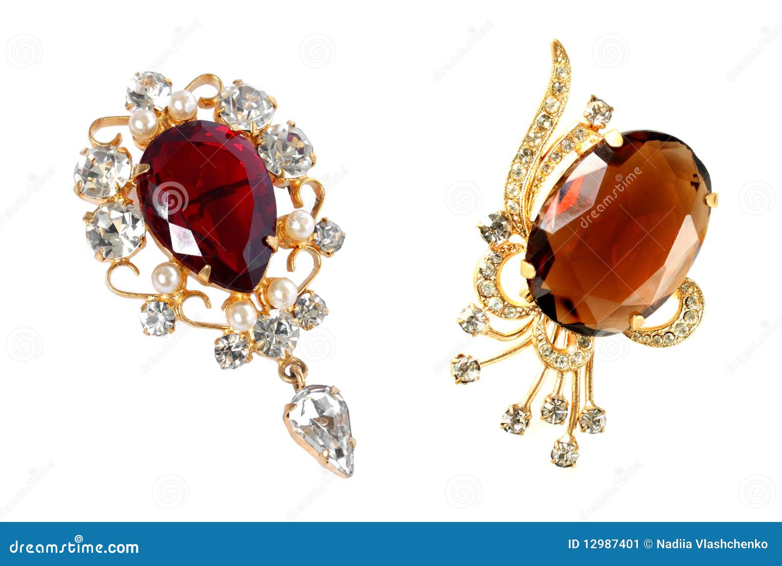 Two vintage brooches stock image. Image of finery, beauty - 12987401