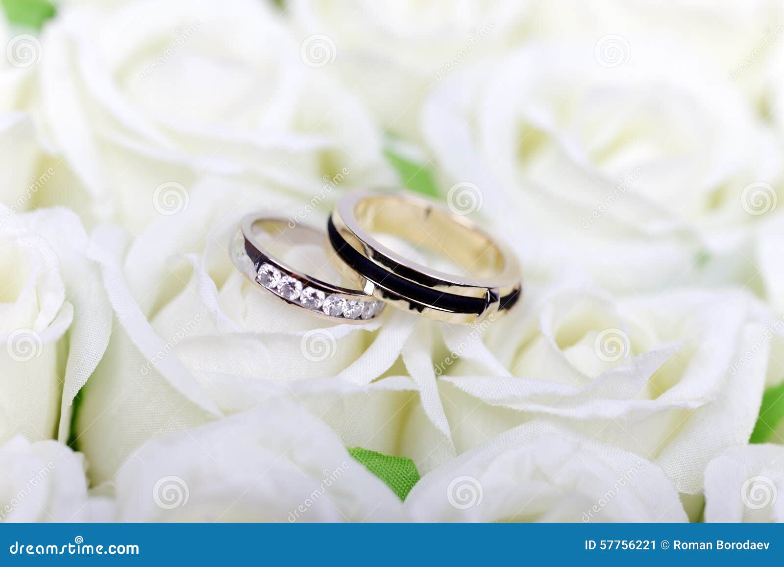 Couple Rings Gold-color Relationship Tradition Red-color Royalty-Free ...