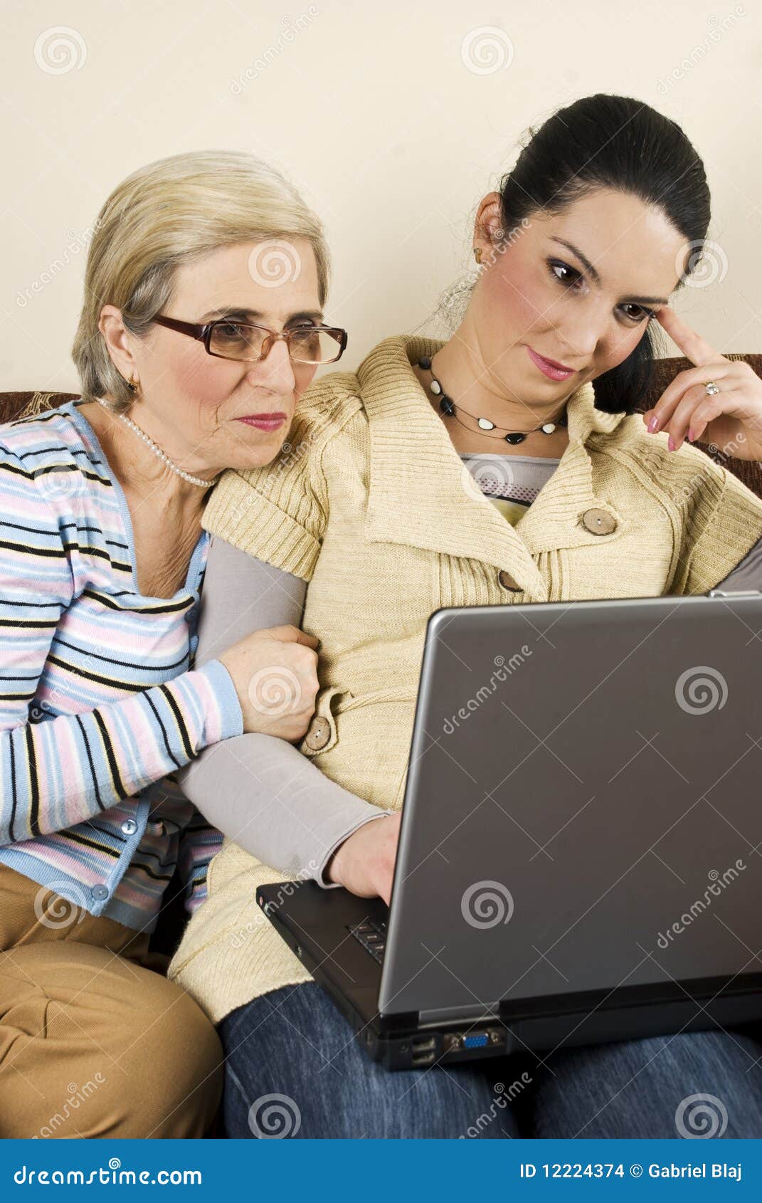 Two Women Work on Laptop Home Stock Photo - Image of hobby, house: 12224374