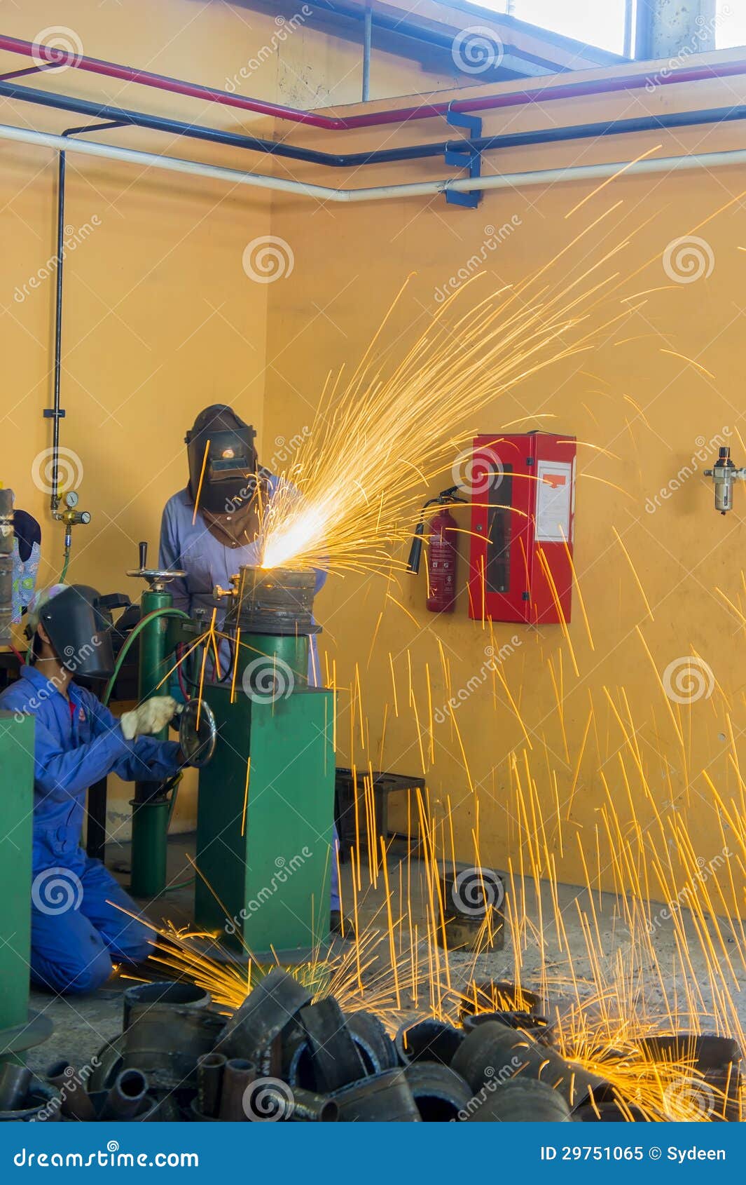 Pipe cutter stock image. Image of bright, dangerous, fire - 29751065