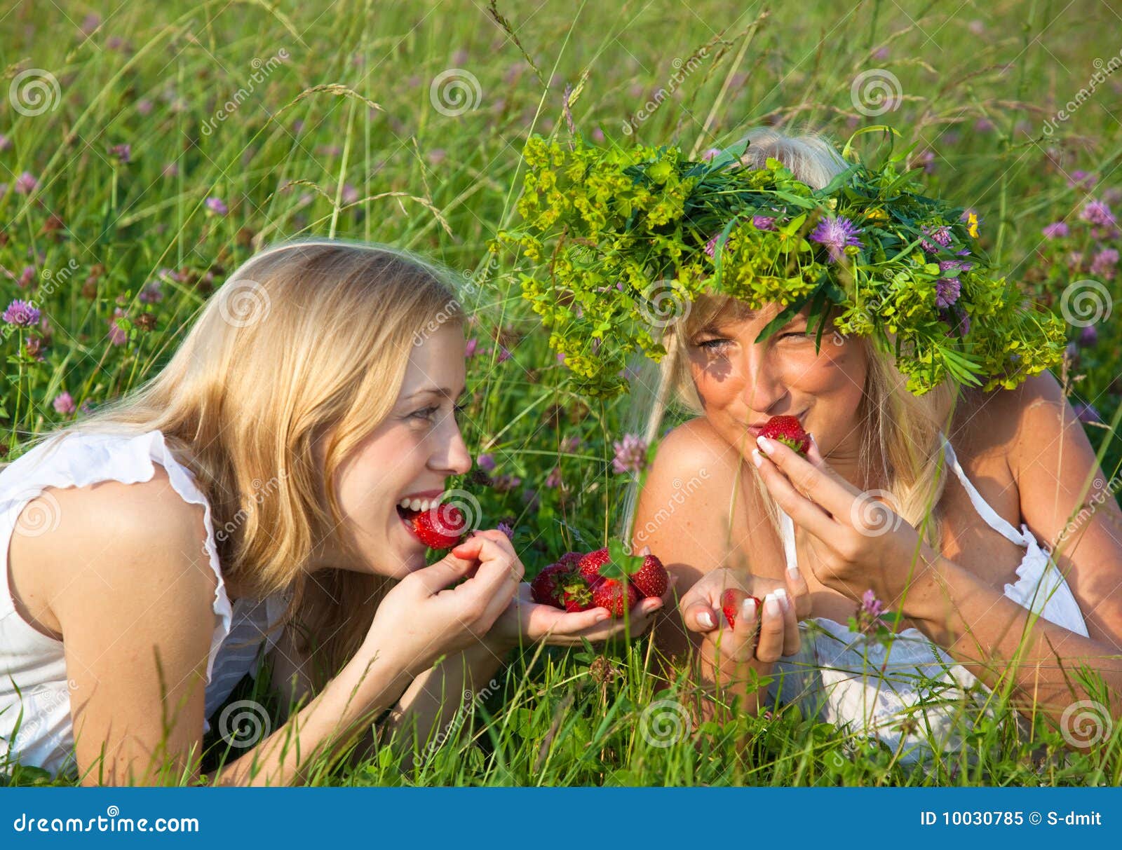 10,687 Young Women Eating Fruit Stock Photos - Free & Royalty-Free ...