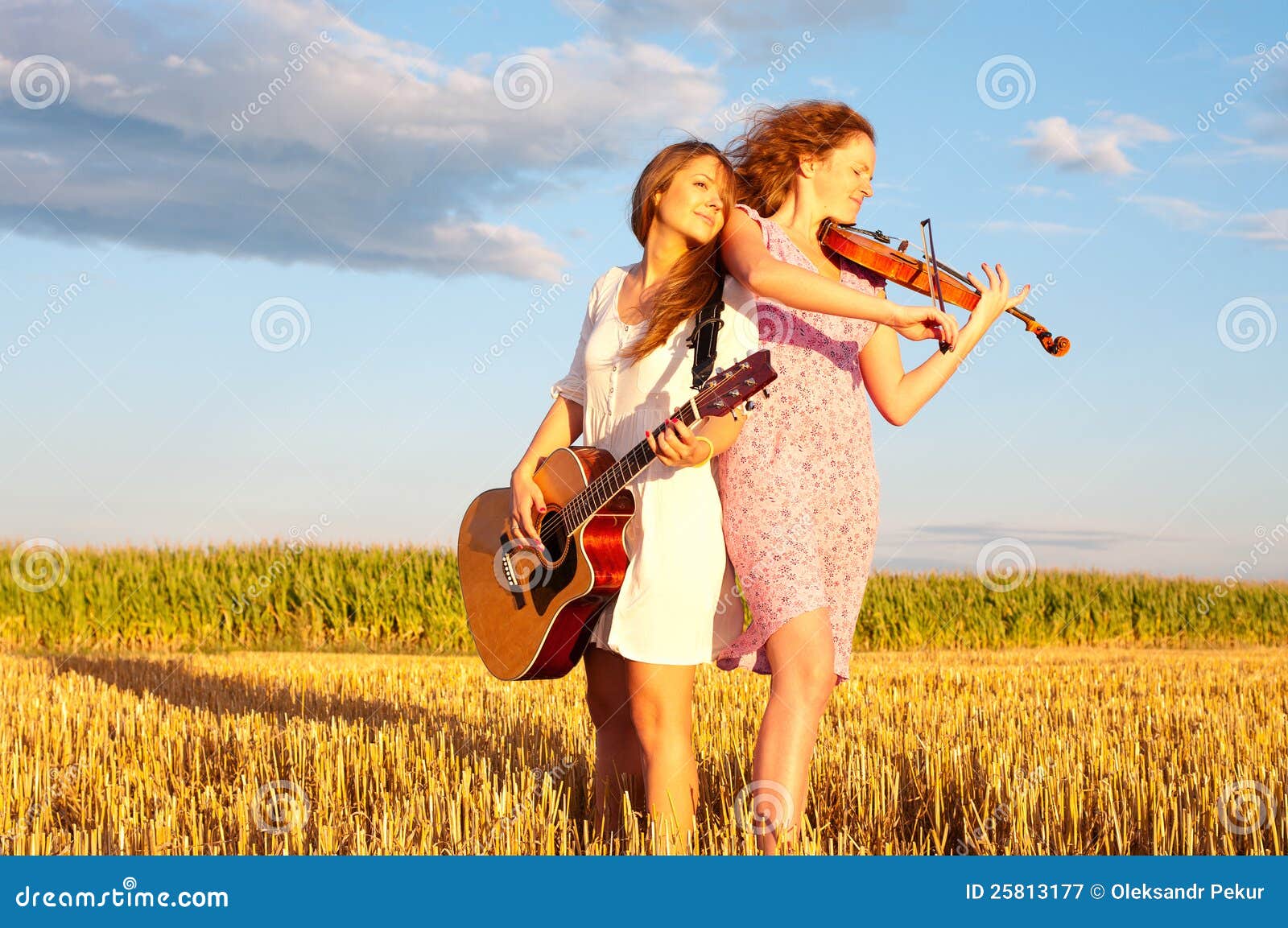 Two Young Women Playing Guitar Stock Image - Image of session, acoustic ...