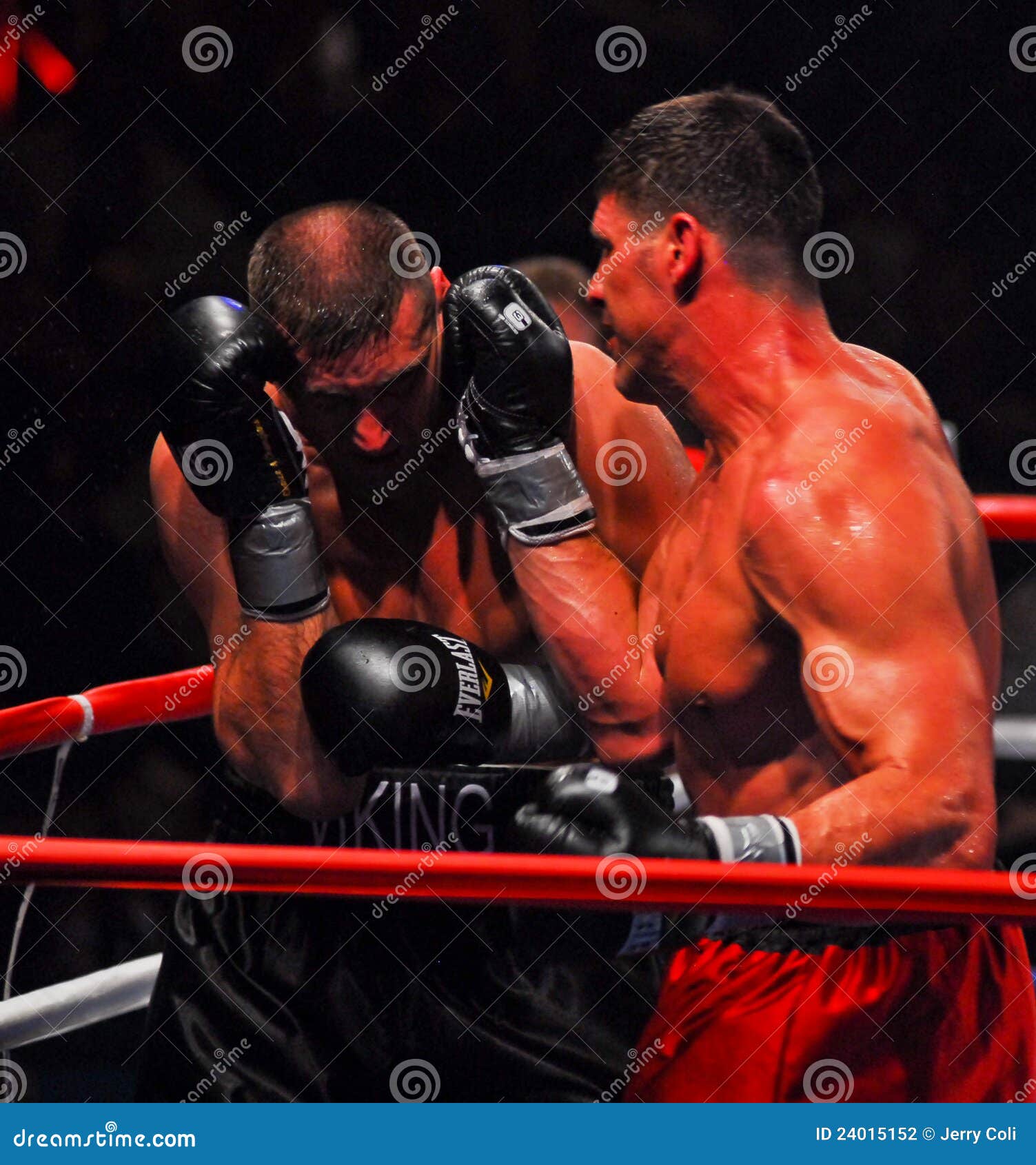 Tye Fields Catches Wach, Heavyweight Boxing Editorial Photography ...