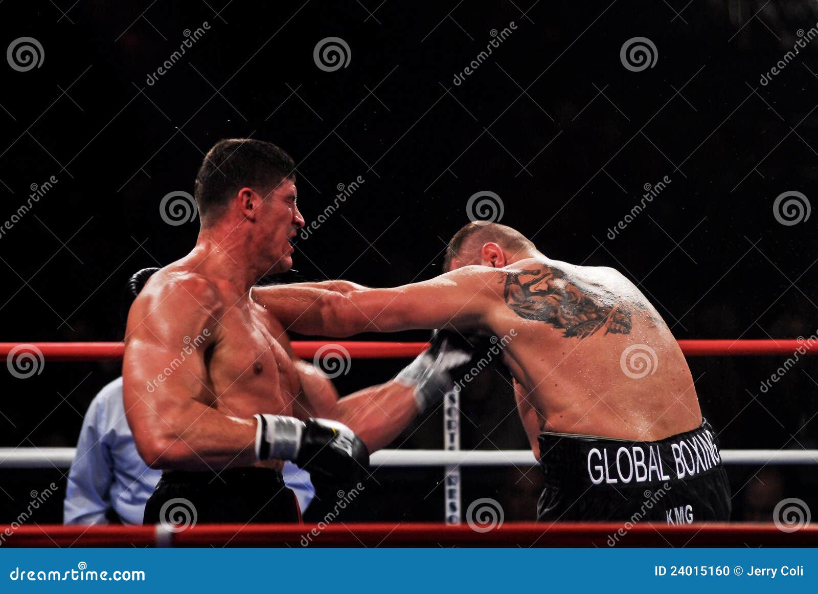 Tye Fields Catches Wach, Heavyweight Boxing Editorial Image - Image of ...
