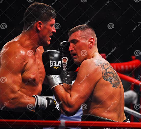 Tye Fields v. Mariusz Wach editorial stock photo. Image of casino ...