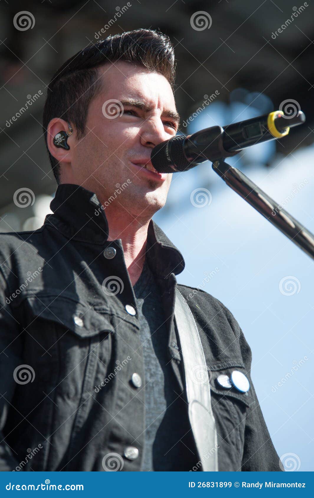 Tyler Connolly editorial stock image. Image of fallrise - 26831899