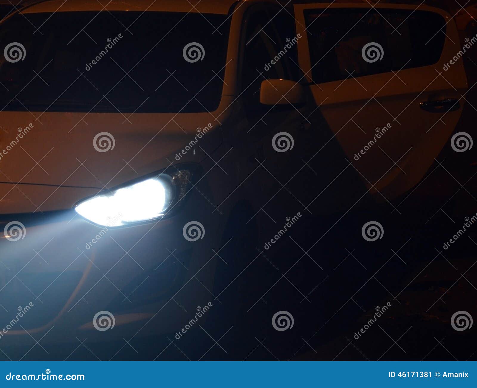 Tyndall Effect from the Xenon (white) Headlight of a Car during Night ...