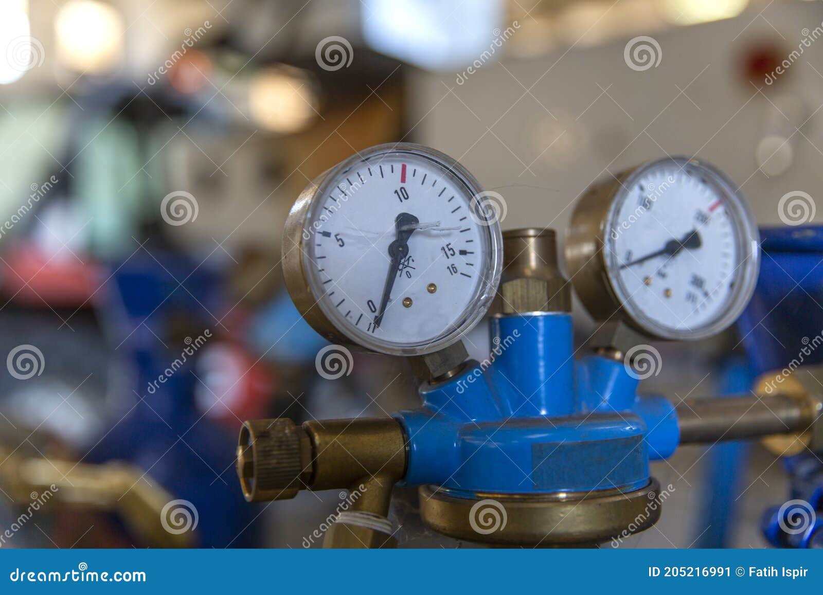 Type of Manometer with Needle and Measuring in Bar, Available in an ...