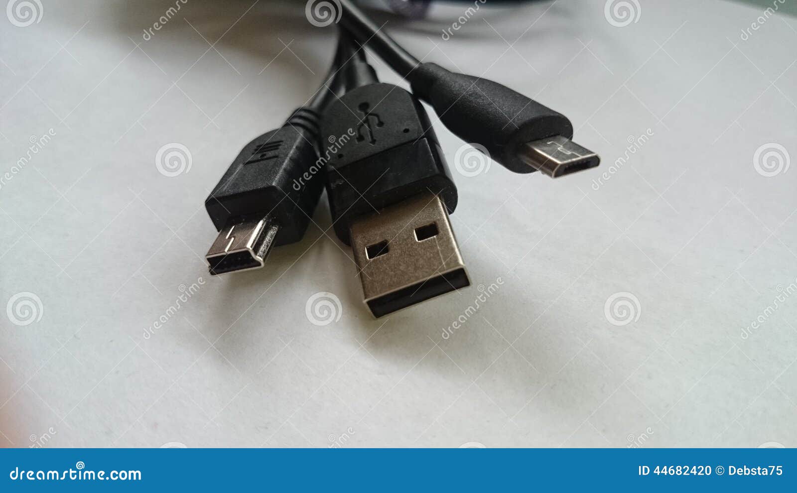 3 typer av USB arkivfoto. Bild av mikro, mini, typer - 44682420