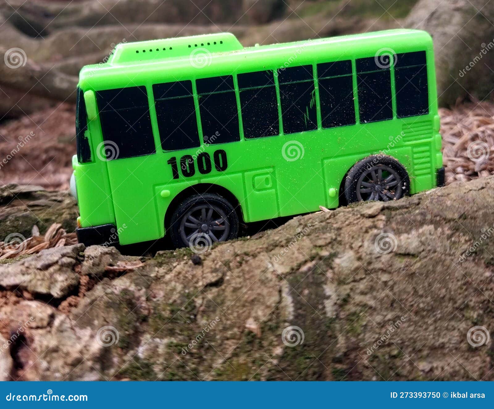 The Types of Buses According To Their Bodies Include One-story Buses ...