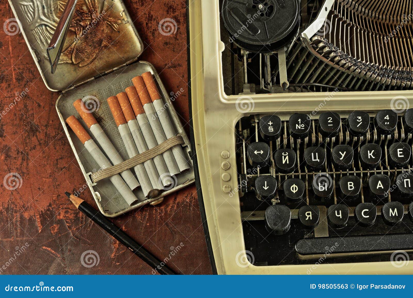 The Typewriter and Case Retro Style Stock Image - Image of time, writer ...
