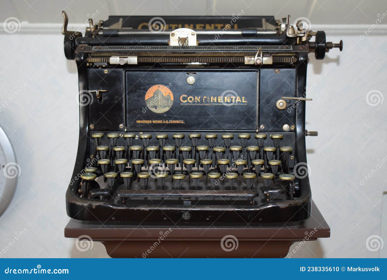 The Ancient Mechanical Calculator `Burroughs Adding Machine CO ...
