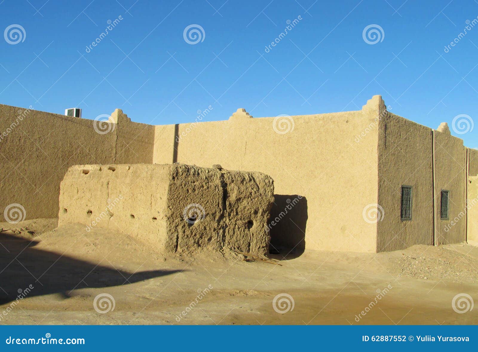 Typical Arabic House Arcitecture Stock Photo - Image of home, apartment ...