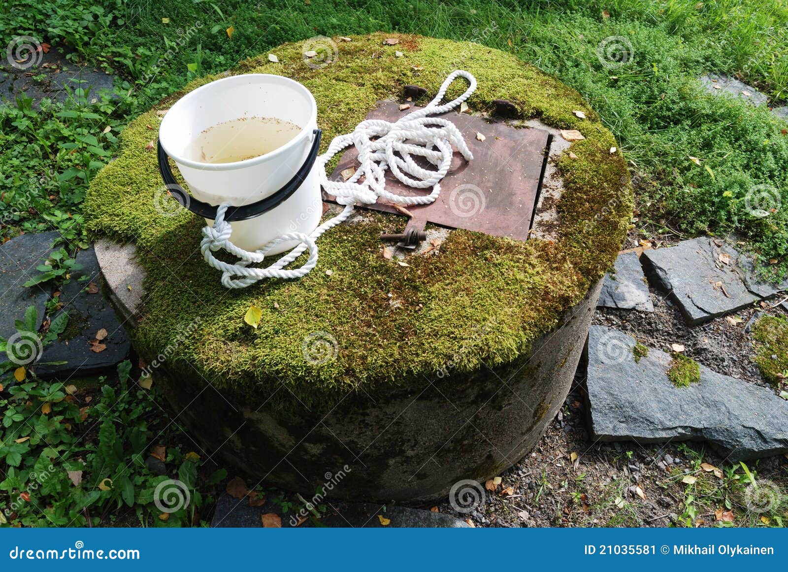 Concrete Water Intake Tower Dam Royalty-Free Stock Photography ...