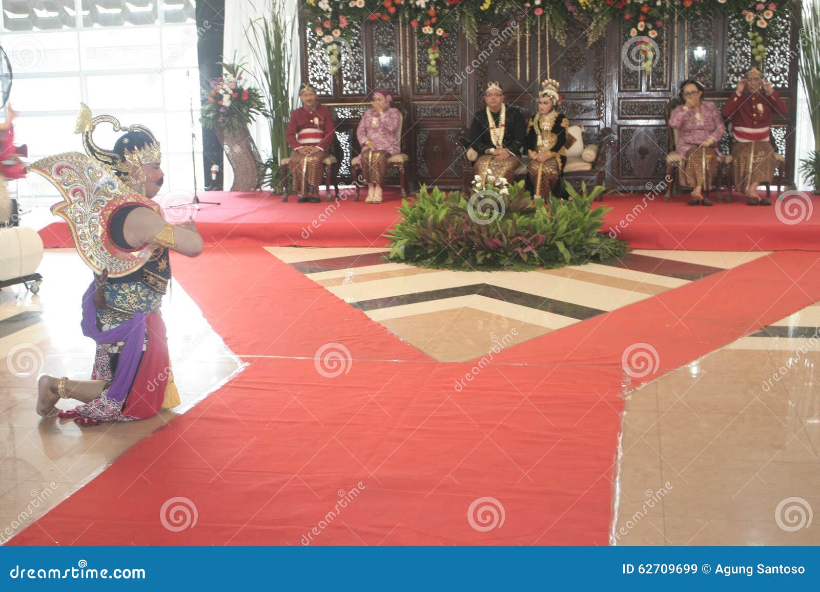 Typical dances Java editorial stock image. Image of dancing - 62709699