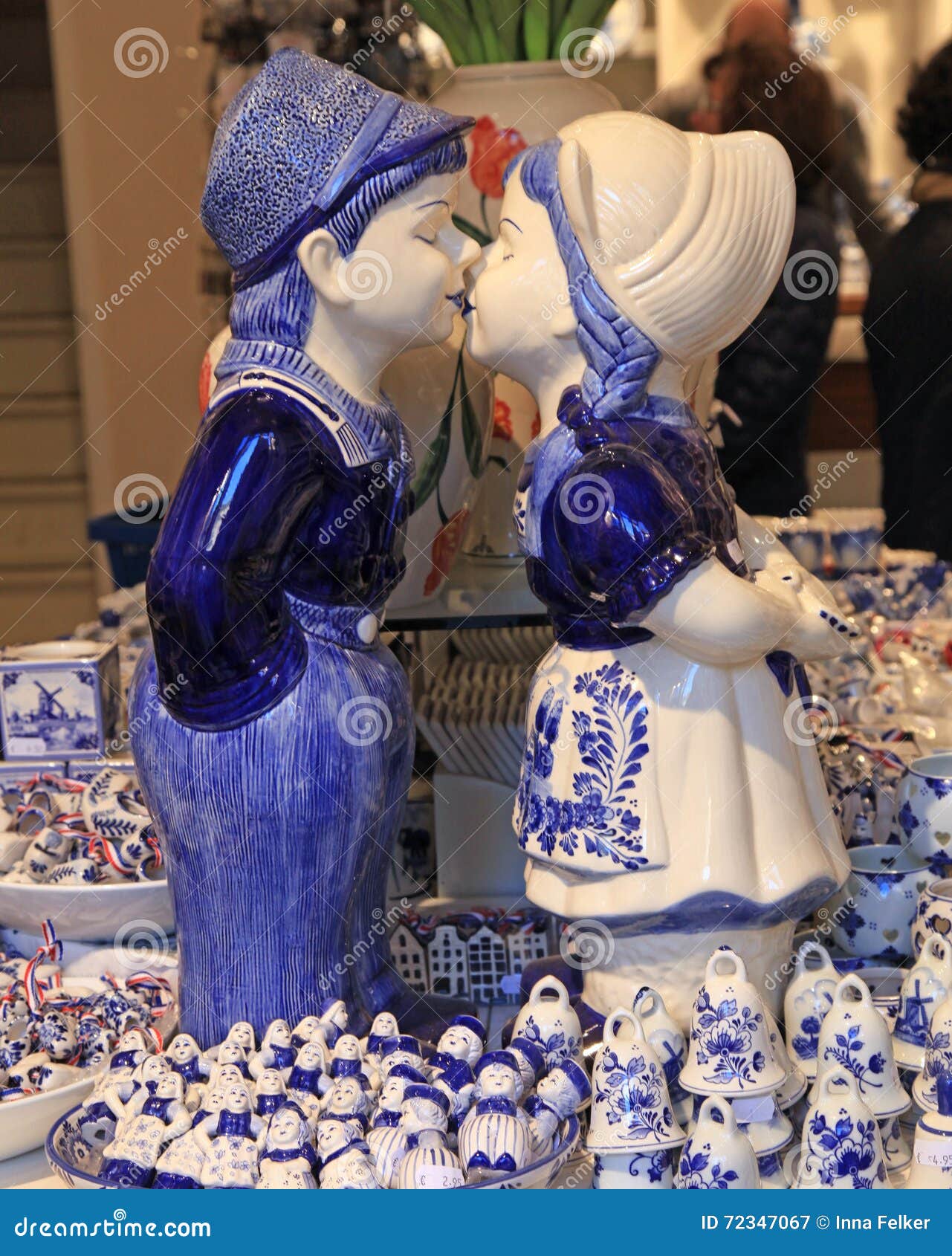 Typical Dutch Delft Blue Ceramic in Souvenir Shop Editorial Photography ...