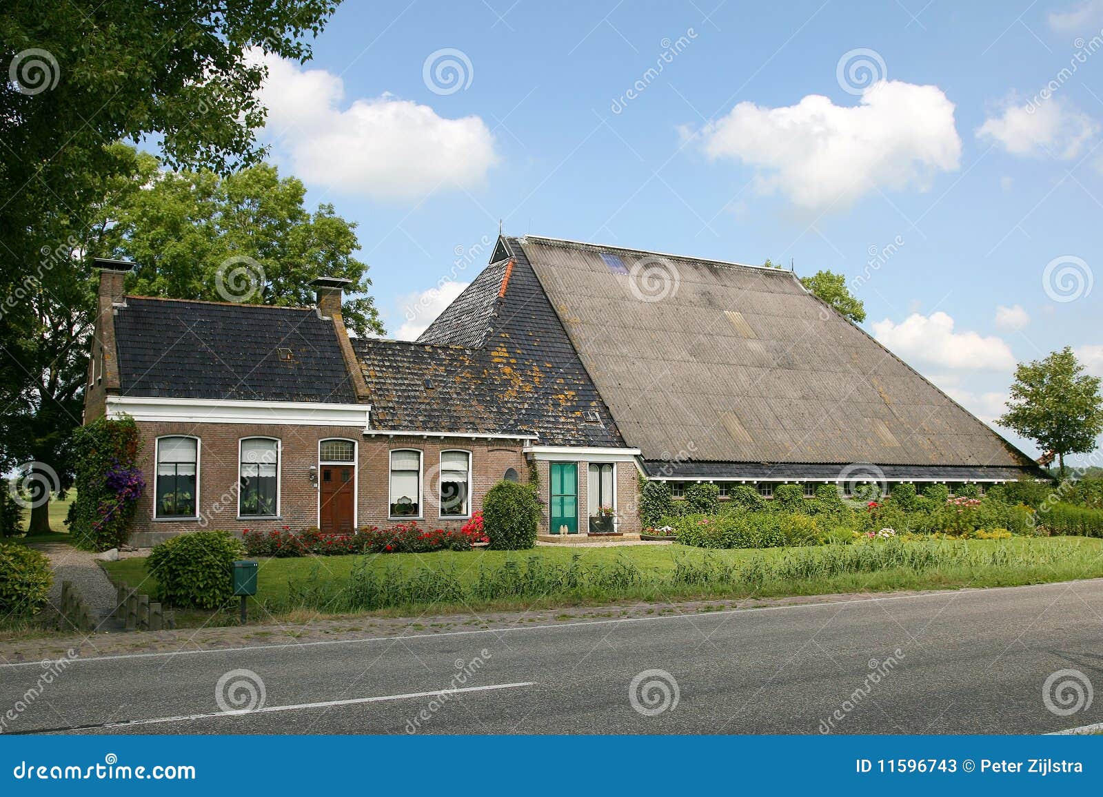 Typical Dutch farmhouse stock image. Image of friesland - 11596743