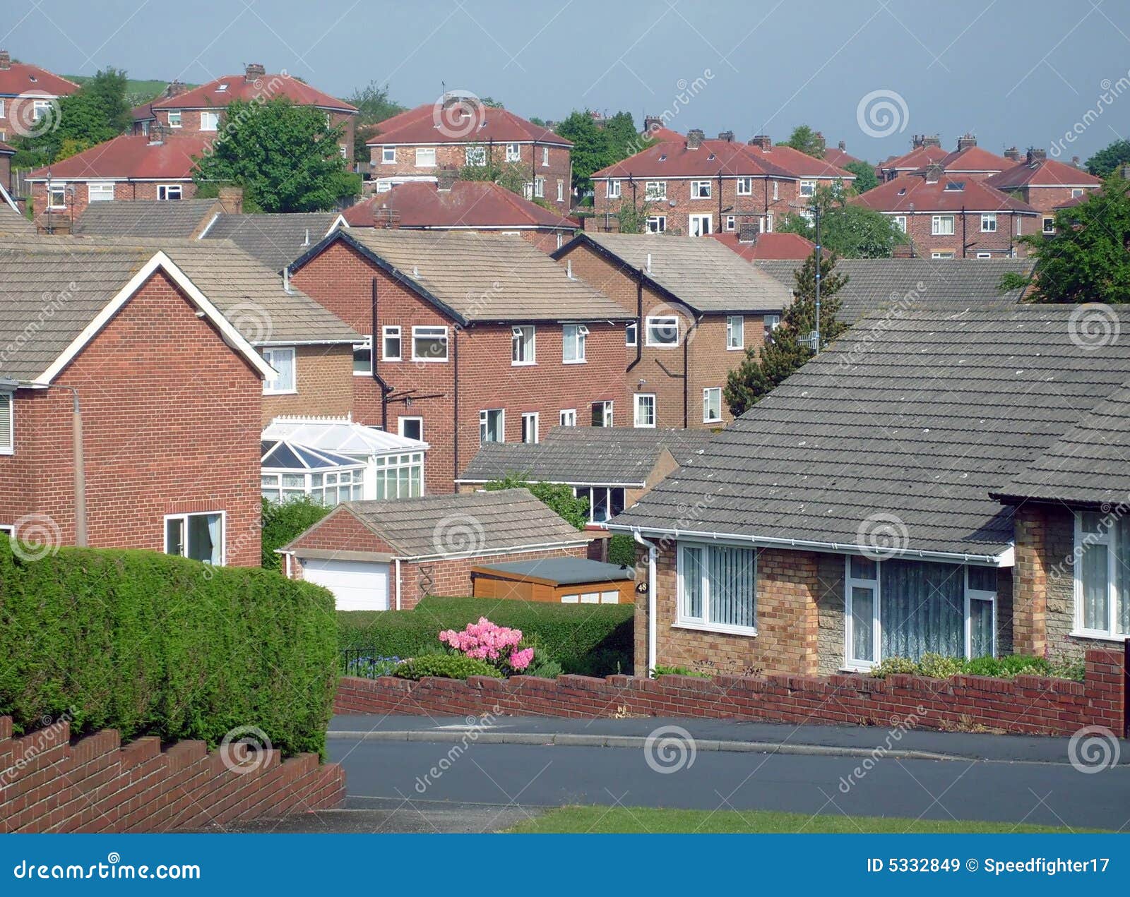 Typical English Housing Estate Stock Image - Image of estate, housing ...