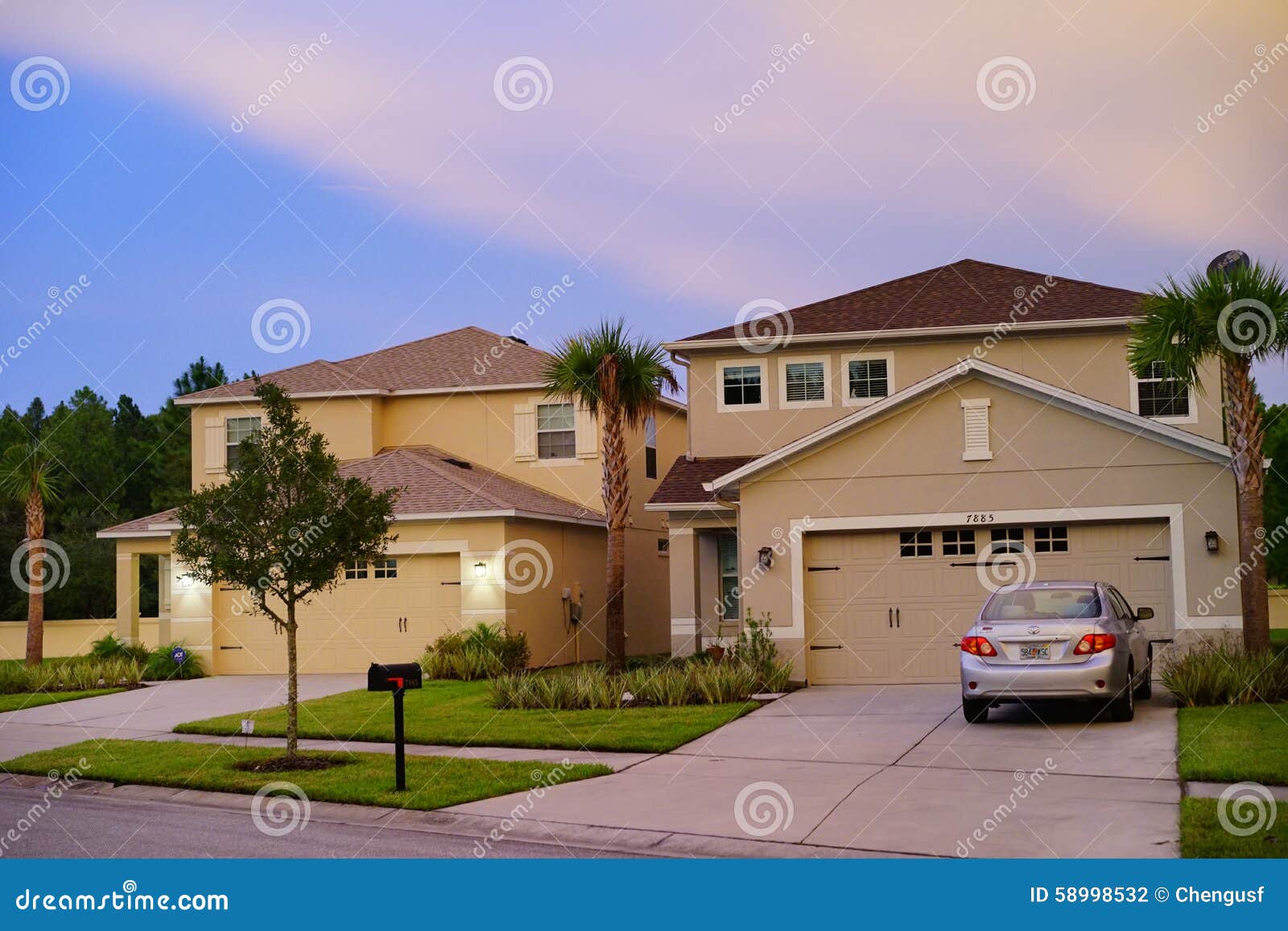 A typical house in Florida editorial photography. Image of angle - 58998532
