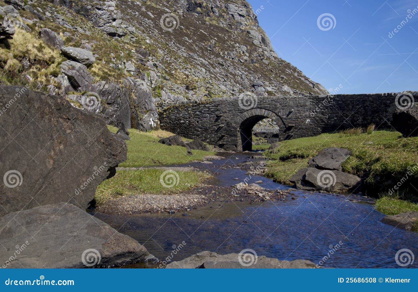Typical Irish Stony Arch Bridge, Ireland Stock Photo - Image of irish ...