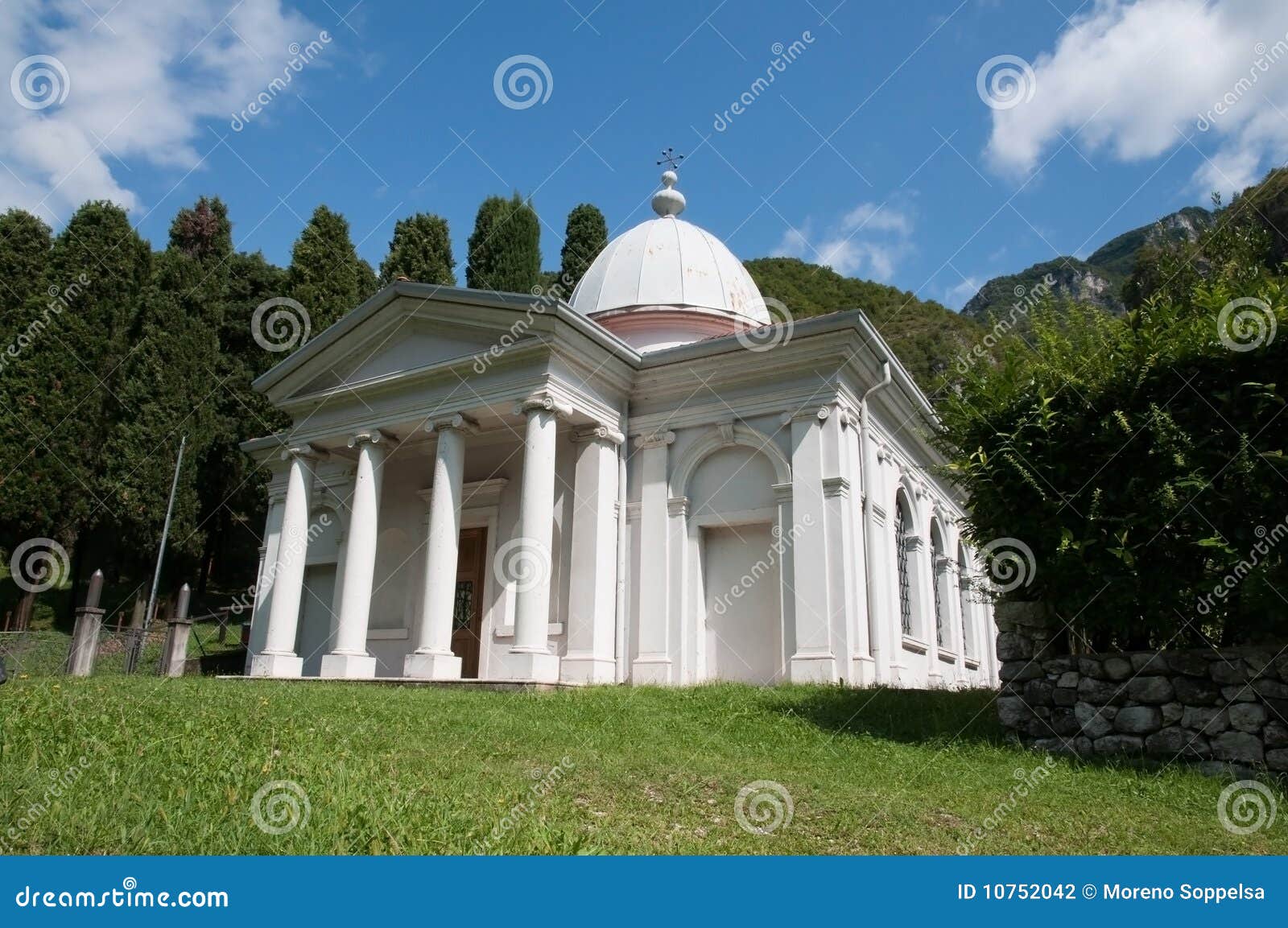 Typical Italian Small Church Stock Photo - Image of faith, street: 10752042