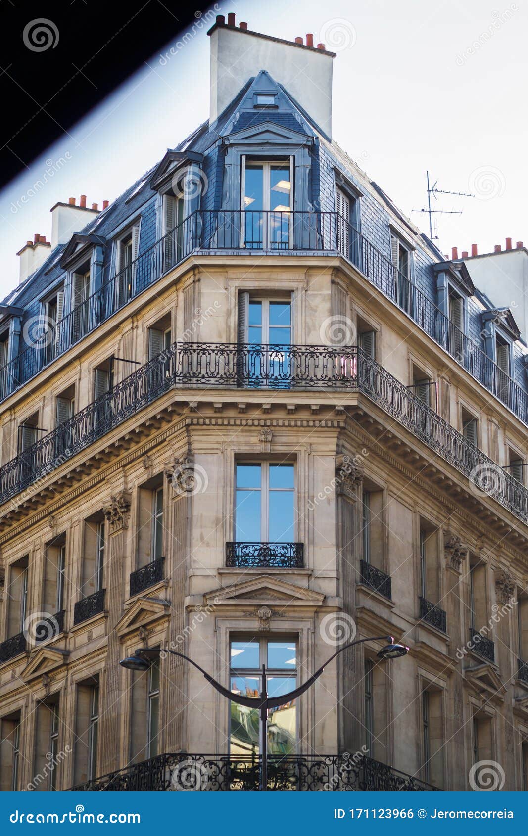 Typical Parisian Architecture Stock Photo - Image of europe, residence ...