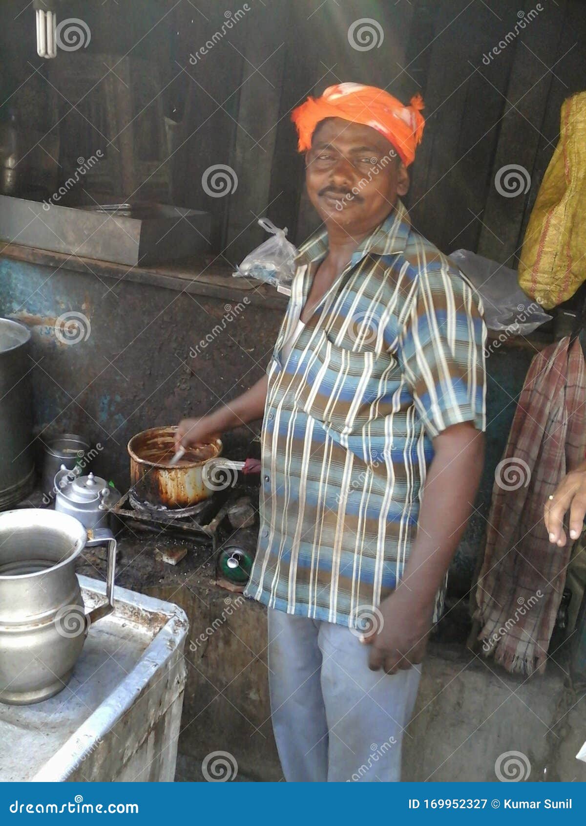 A Typical Tea Seller in India Editorial Photography - Image of india ...