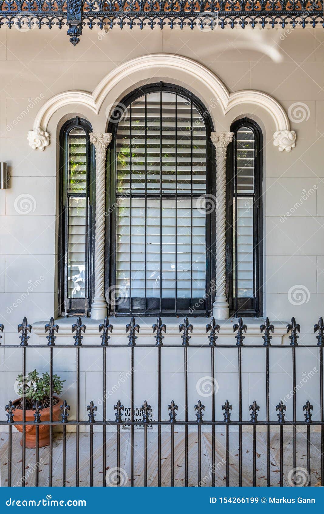 A Typical Terrace House in Sydney Australia Stock Image - Image of ...