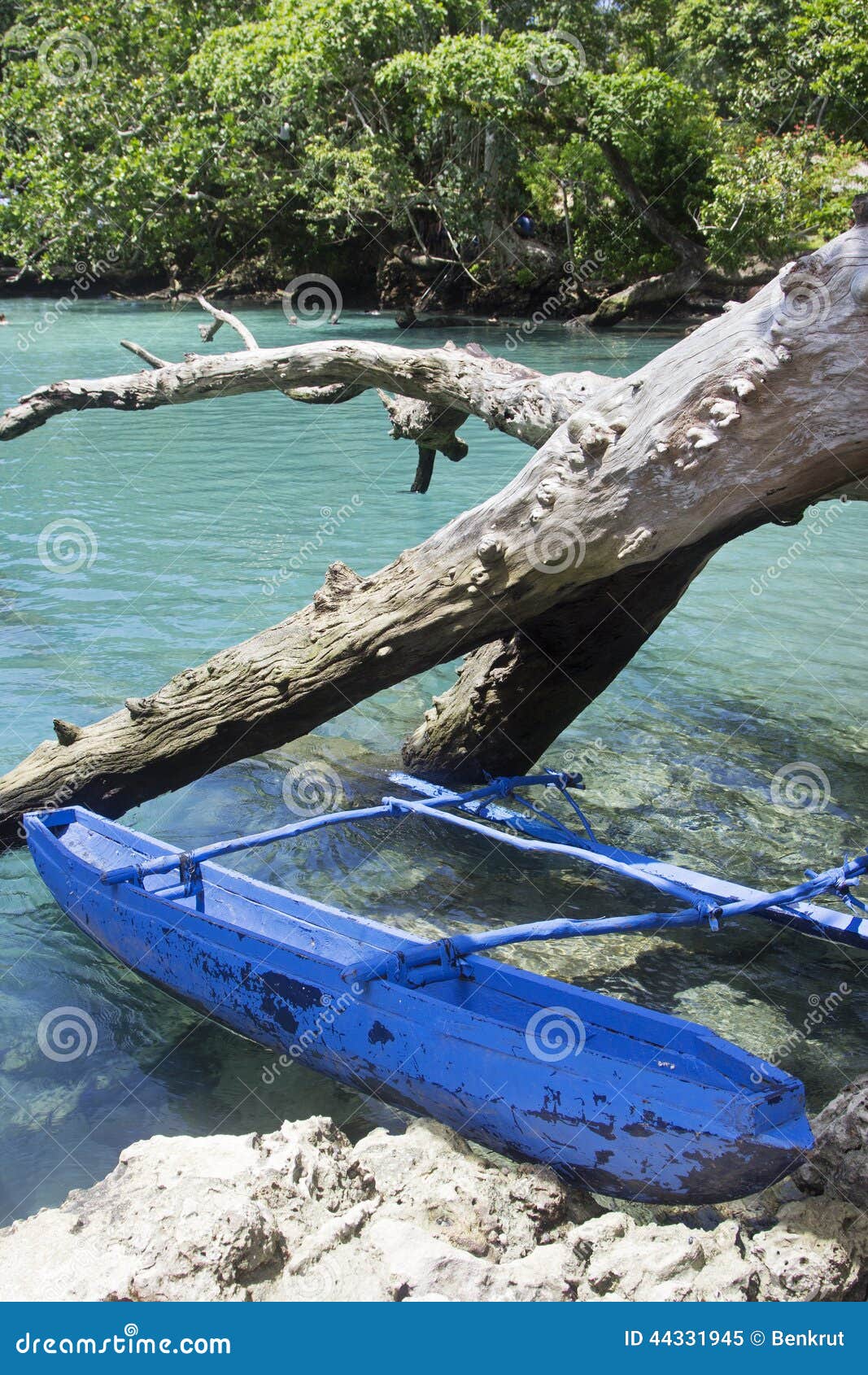 Typical Vanuatu Boat - Blue Hole Stock Image - Image of hole, blue ...
