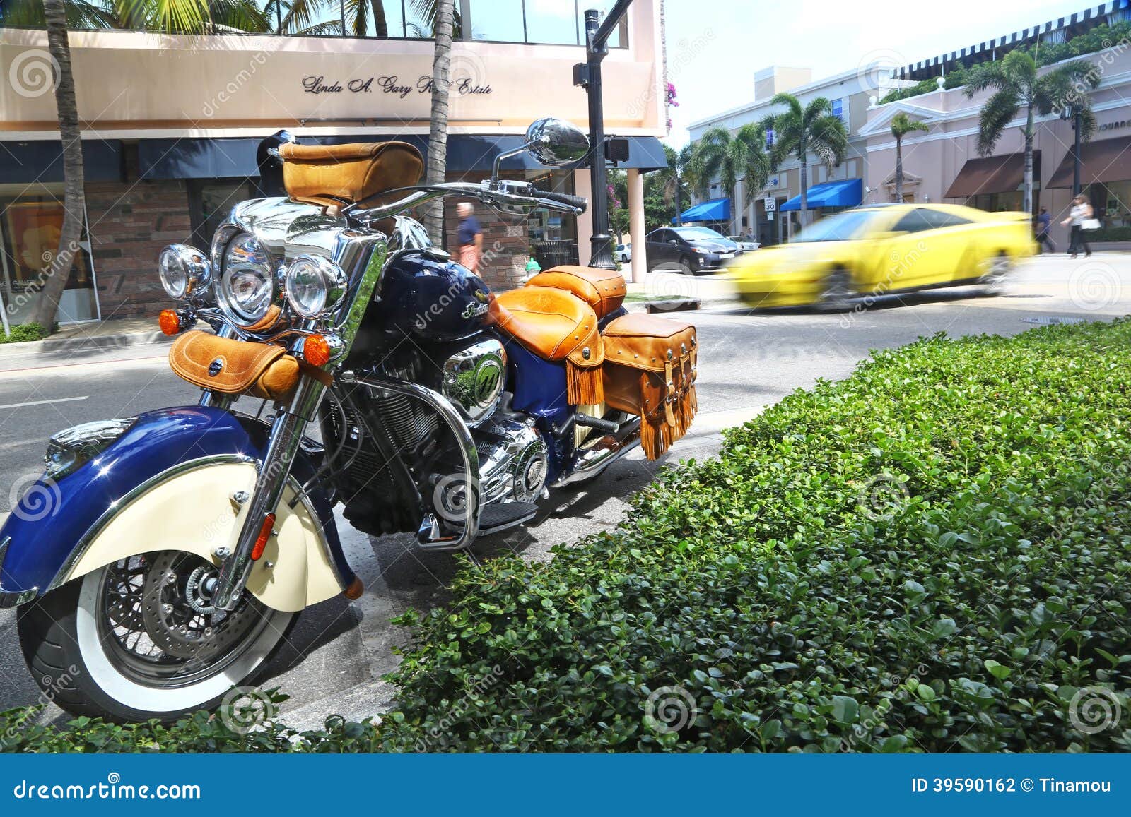 Typischer Verkehr Wert in Der Allee, Palm Beach Redaktionelles ...