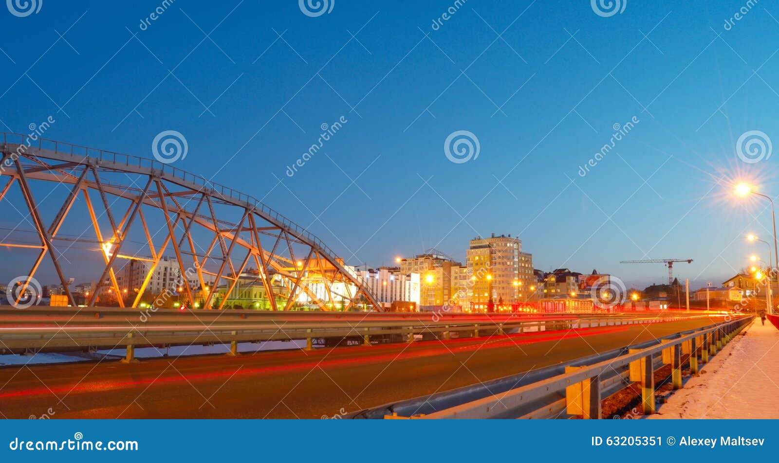 Tyumen. City Highway in the Evening Editorial Photo - Image of winter ...