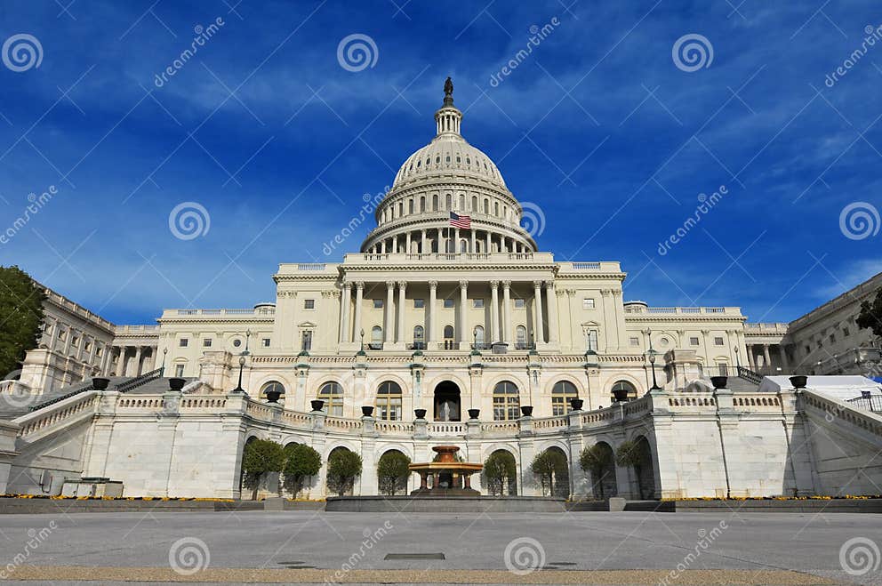 U.S. Edificio Del Capitolio Foto de archivo - Imagen de casa, naturalizado: 19705846